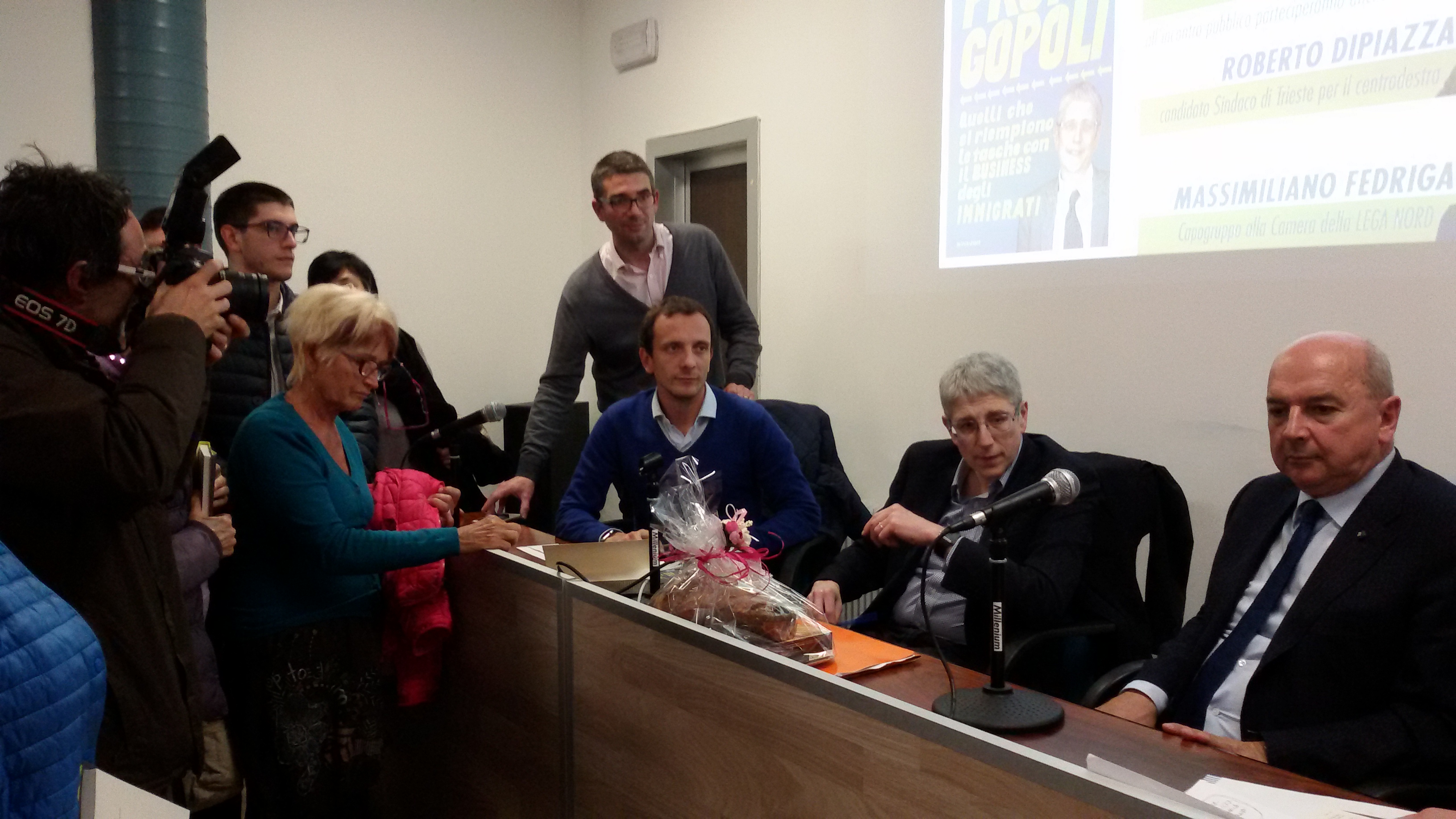 Profugopoli, presentato a Trieste il nuovo libro di Mario Giordano ...